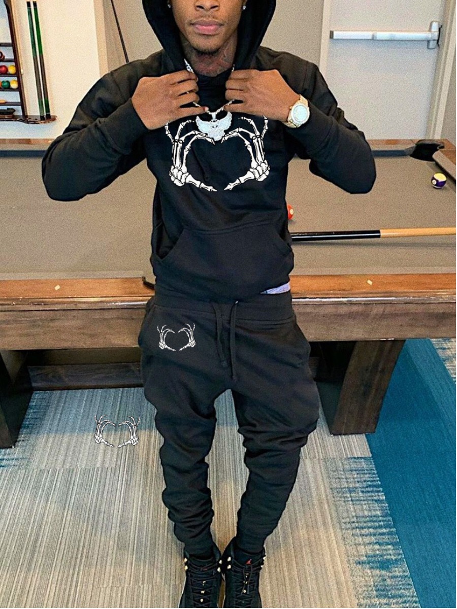 LW Men Skeleton Print Kangaroo Pocket Tracksuit Set Sale | LovelyWholesale